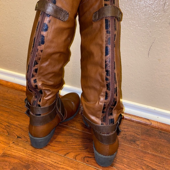 Pink and Pepper | Shoes | Pink And Pepper Rapper Zipper Boot | Poshmark